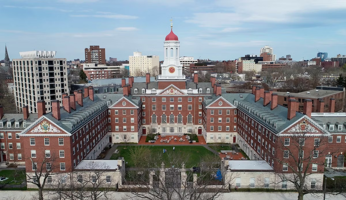 13 Blockchain Degree Programs And Cryptocurrency Courses 2025